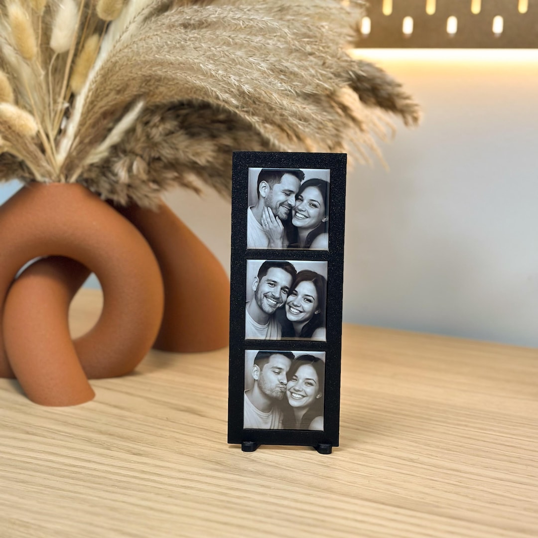 2x2 Photo Magnet Frame – MZ LINE 3 – 3D Printed Display for 3 Photo ...