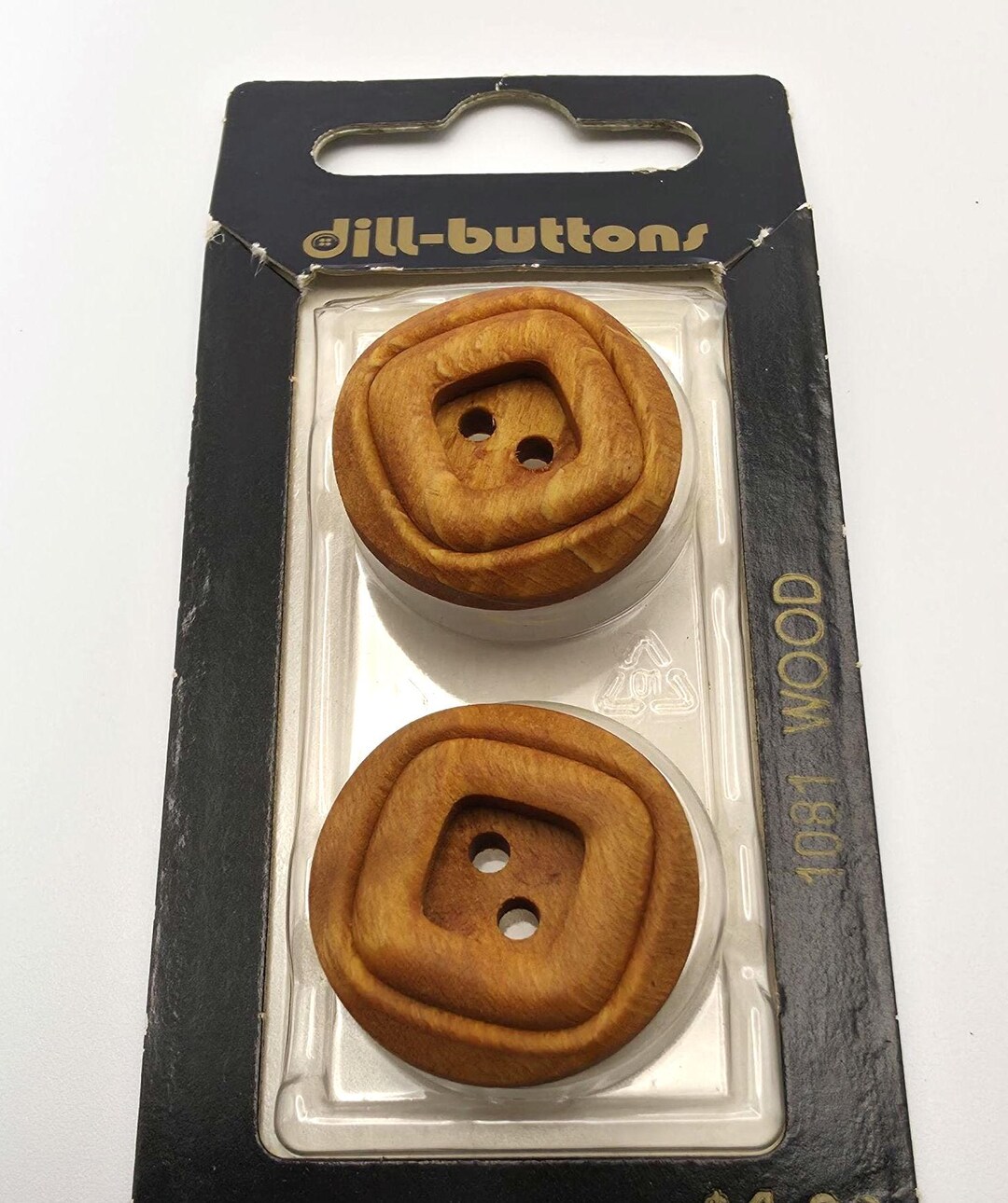 Dill-buttons Real Wood Style # 1081 Size 7/8" (23 MM) 2 Hole Round ...