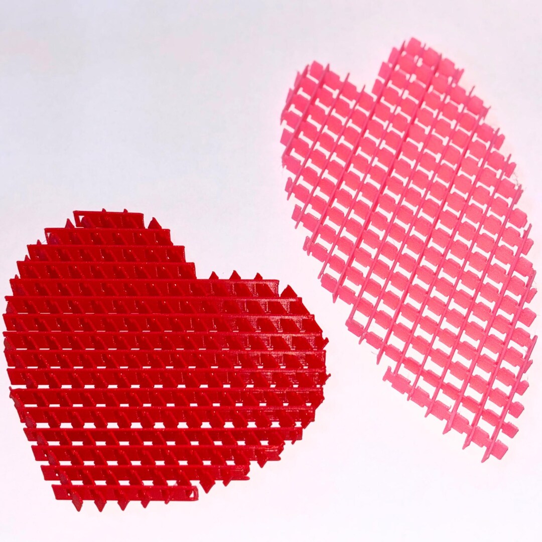 3D Printed Heart Squish Fidget – Flexible Valentine’s Day Sensory Desk ...