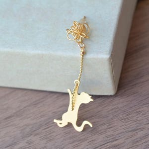 Cat Gift Set, Cat Playing, Gold Cat Necklace, Gold Cat Earring, Jewelry ...