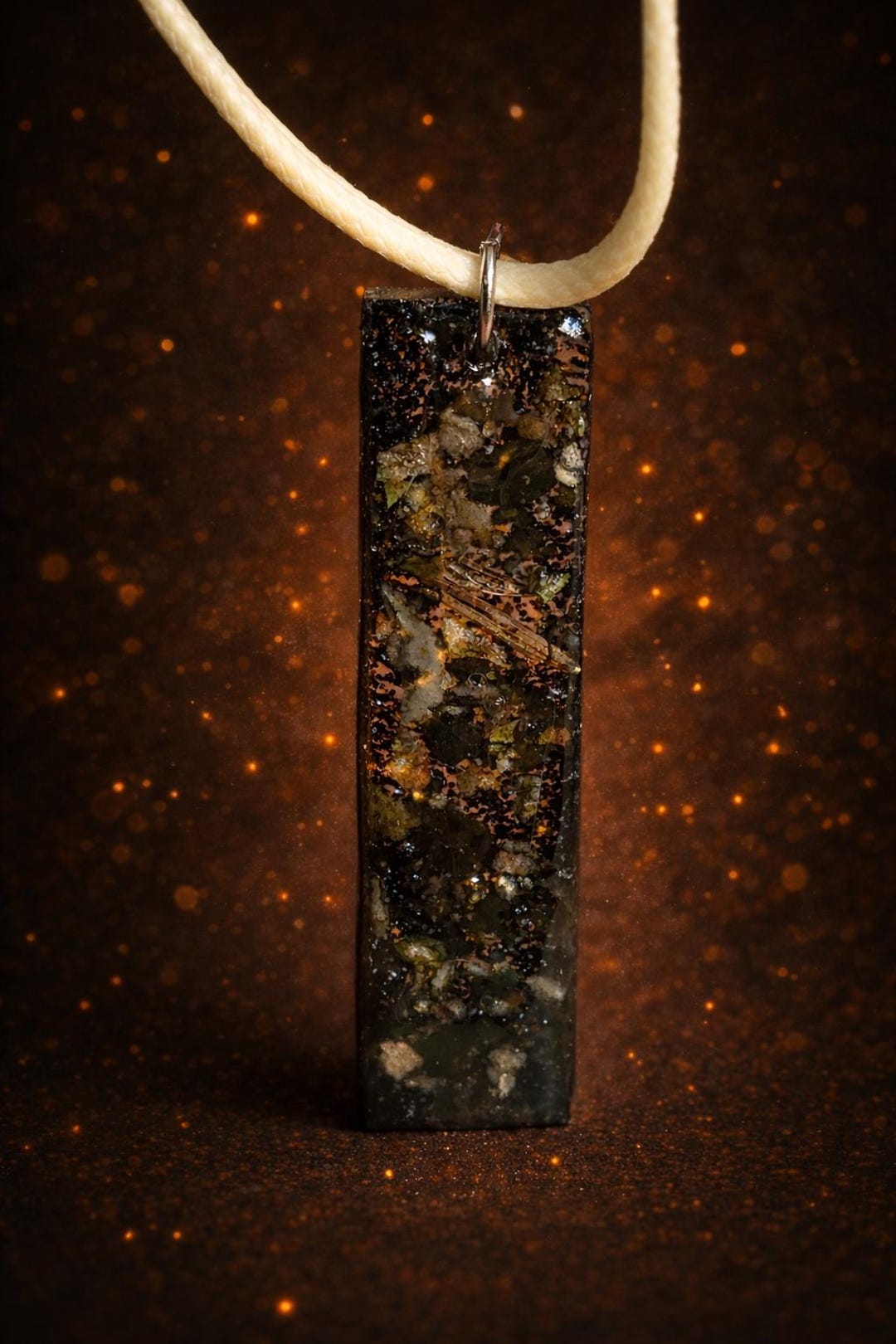 Memento Terra Folk Magic Pendant - Witch Talisman - Grave Dirt - Etsy