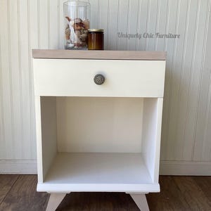 MCM Nightstand, Side Table, Bedside Table, Painted, Coastal, Vintage ...