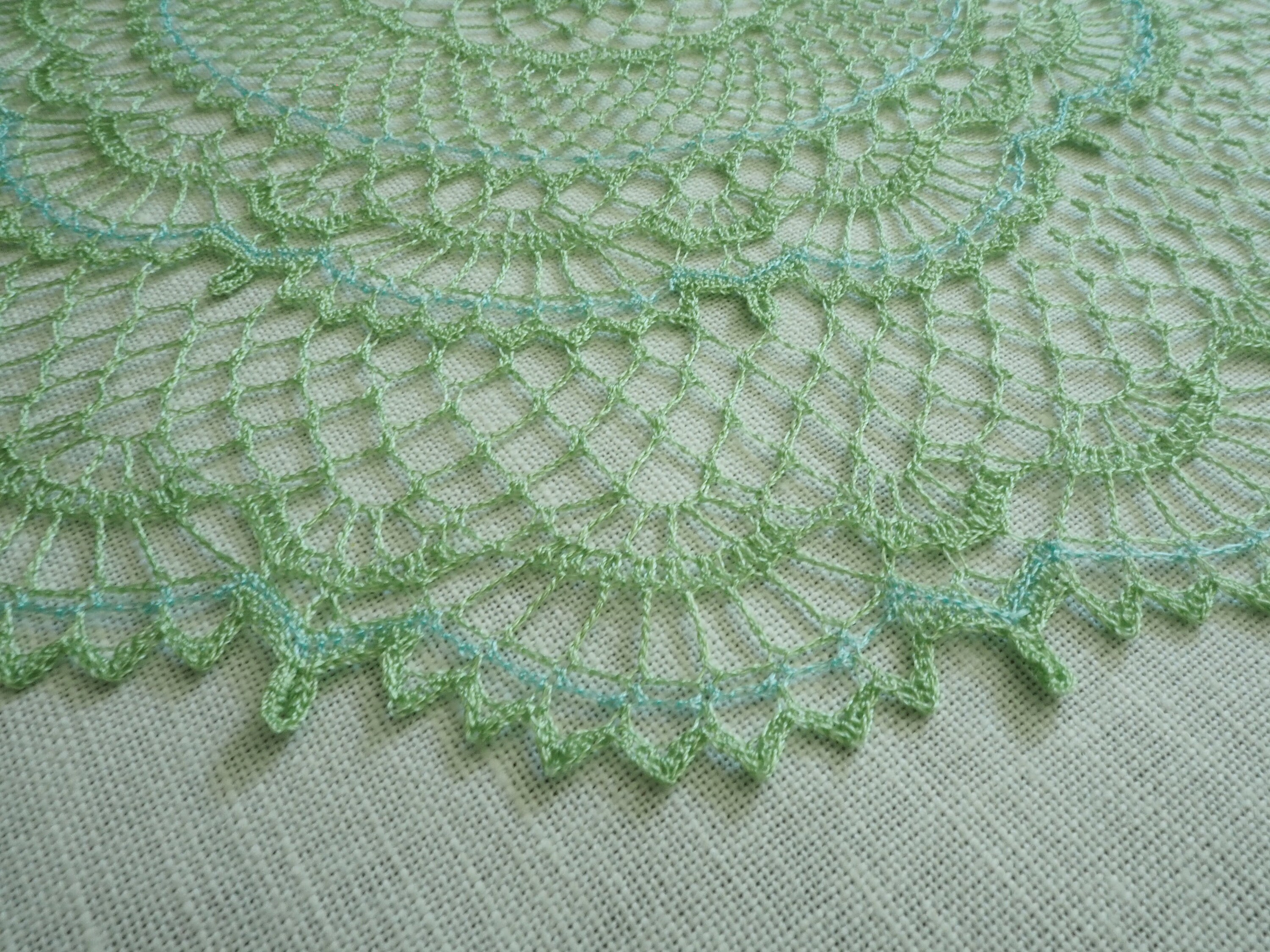 Green Thread Doily Table Runner / Centerpiece | Etsy