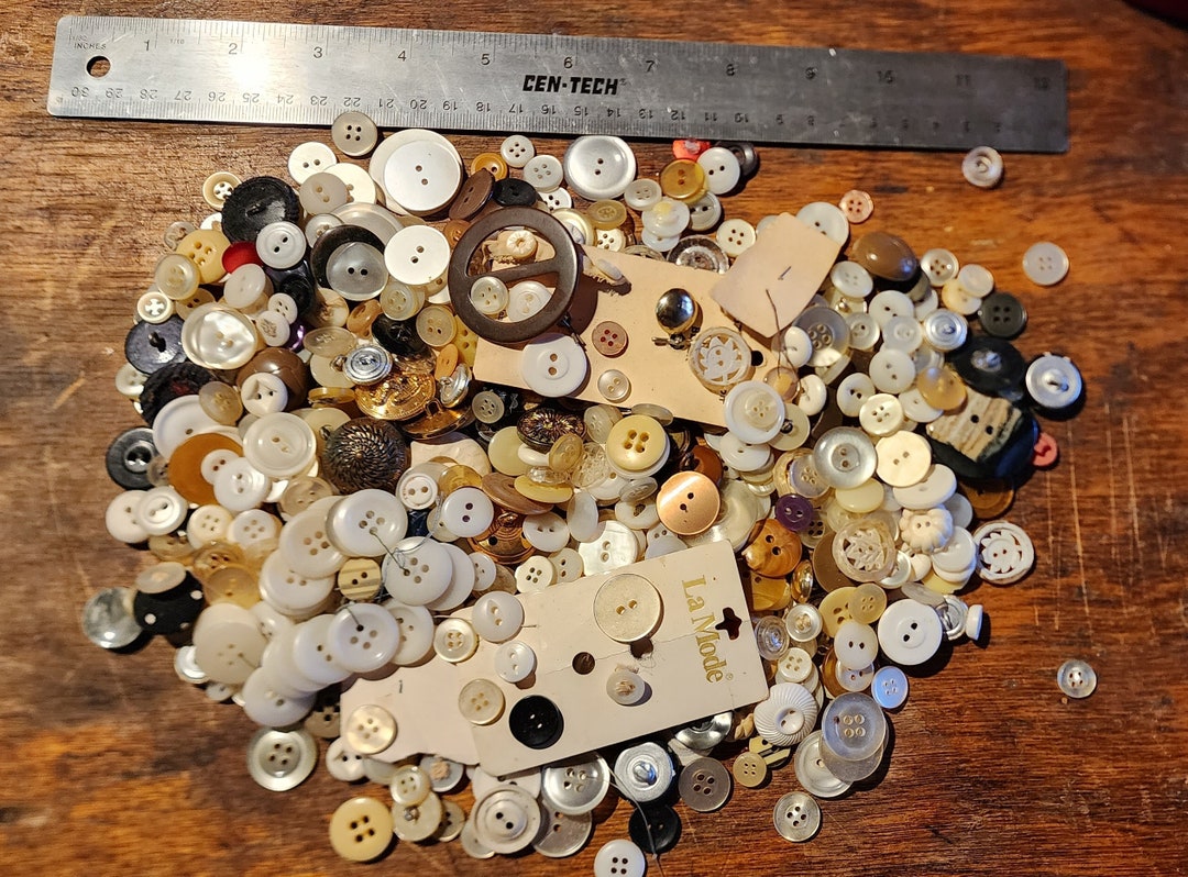 Vintage Craft Buttons, Mixed Styles & Sizes - Etsy