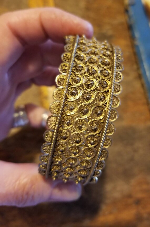 Vintage closed cuff with clasp bronze fancy detailed … - Gem