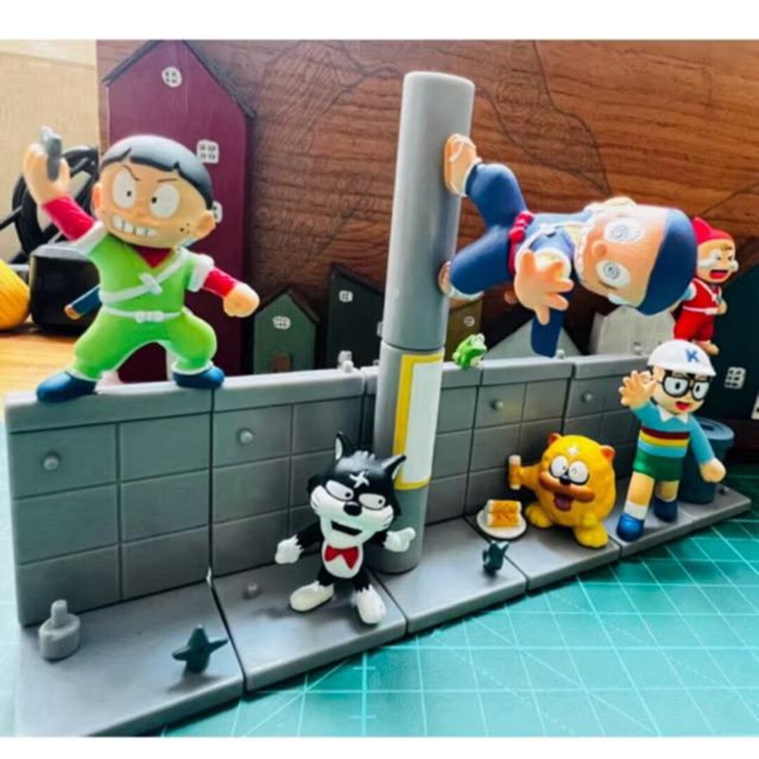 Hatori Collectible Diorama Set With 3 Posters – Featuring 6 Unique ...