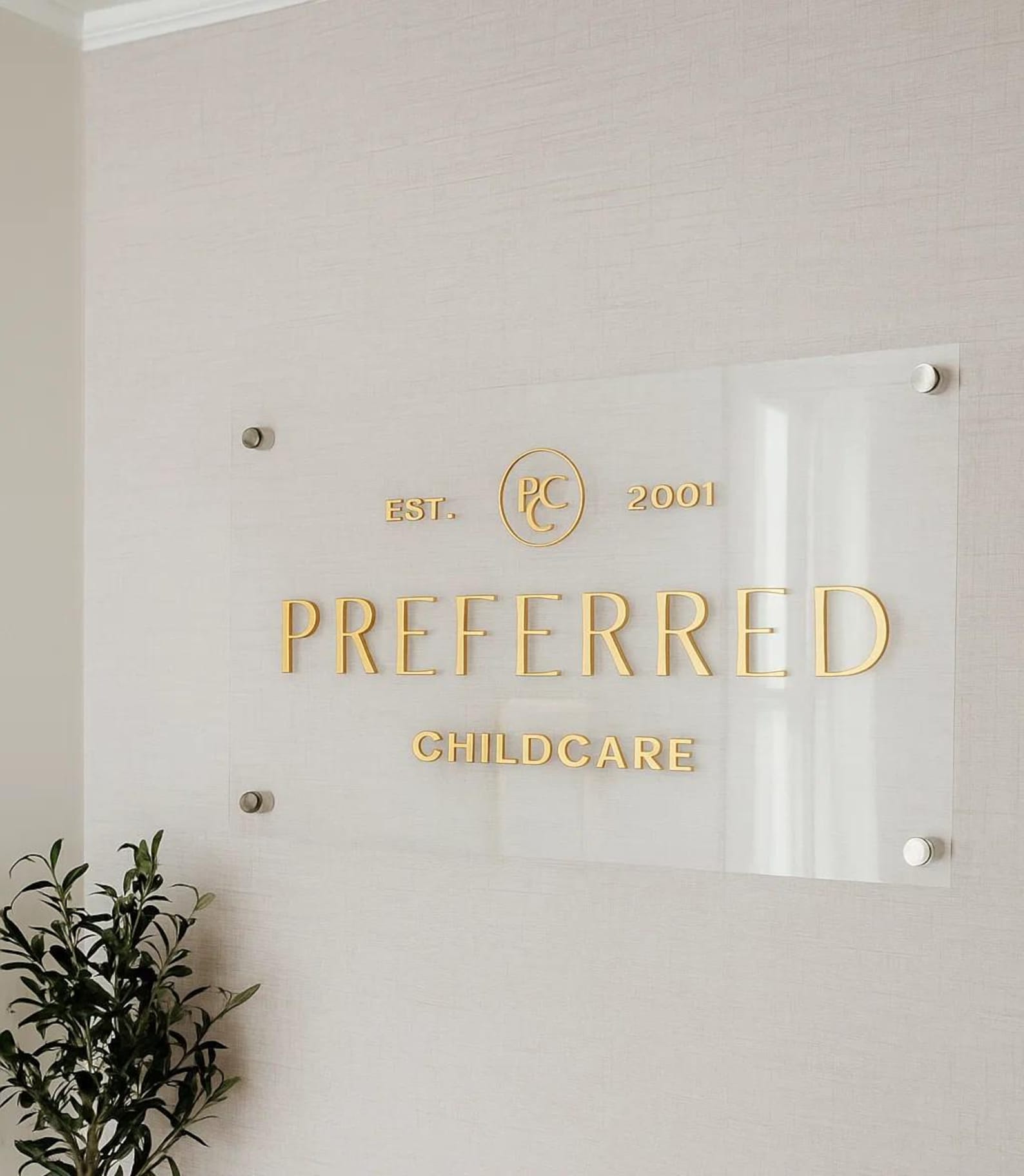 Personalized Acrylic Logo Sign - Custom Acrylic Sign - Acrylic Door ...