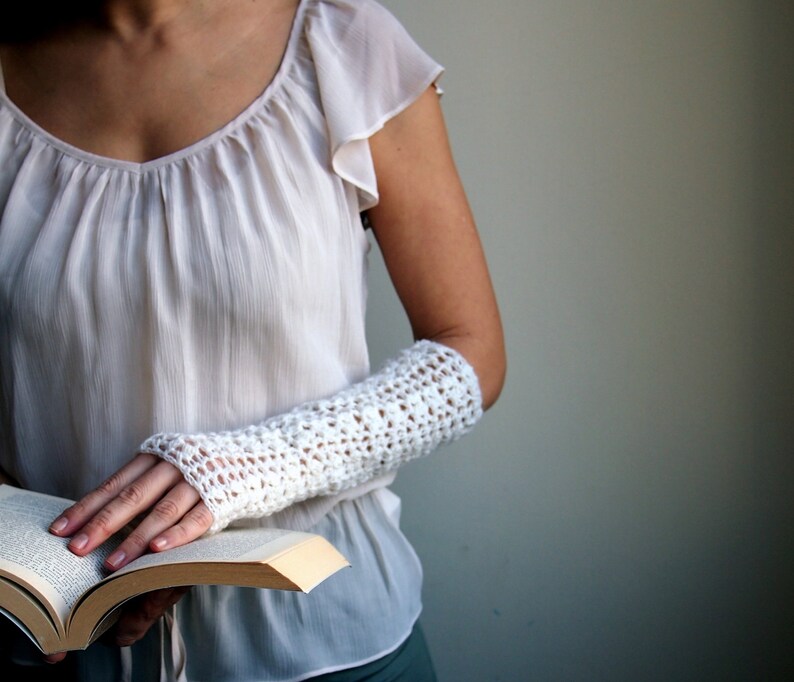 Crochet PATTERN Fingerless lace elbow long mittensfingerless | Etsy