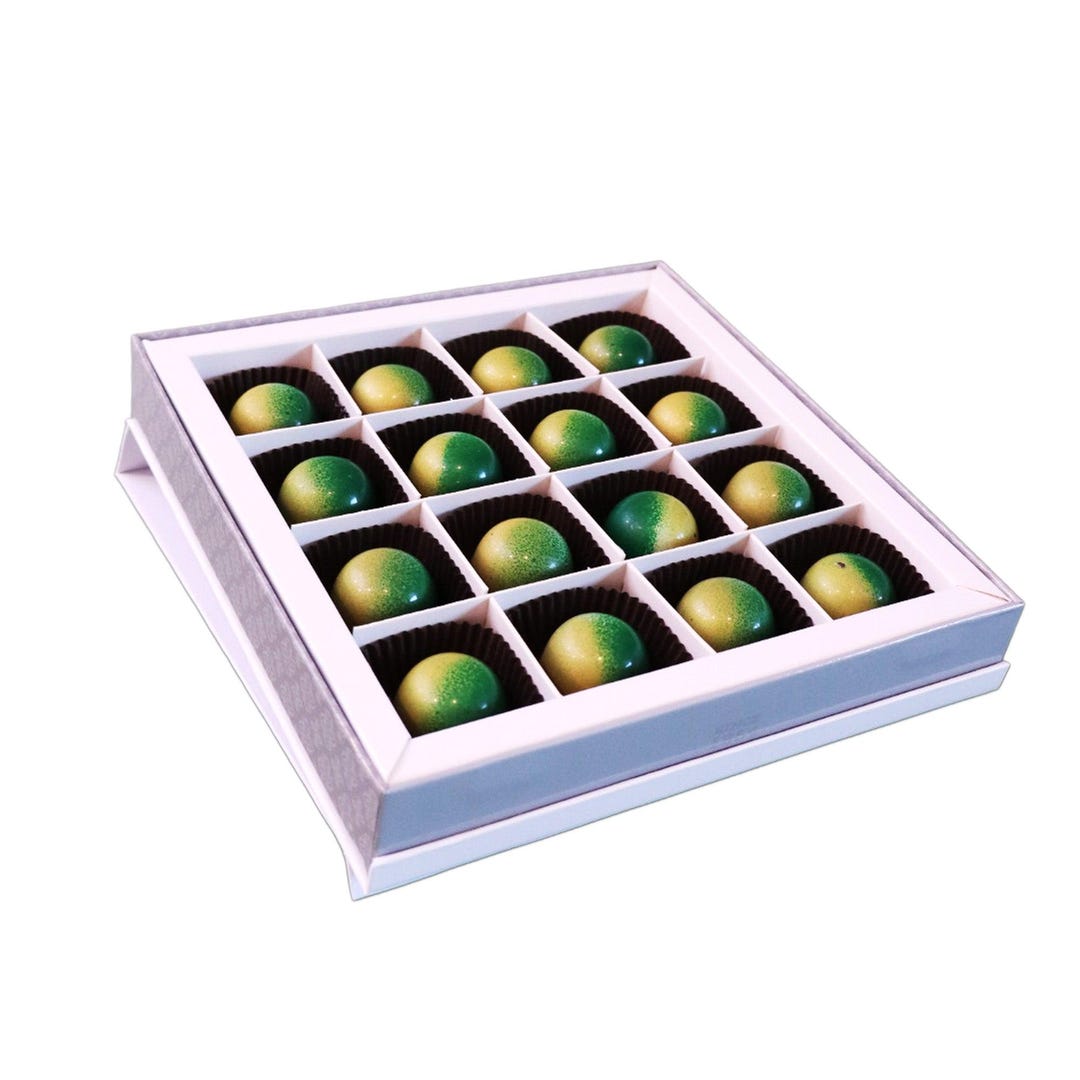 16-piece Dubai Knafeh Pistachio Chocolate Gift Box - Etsy