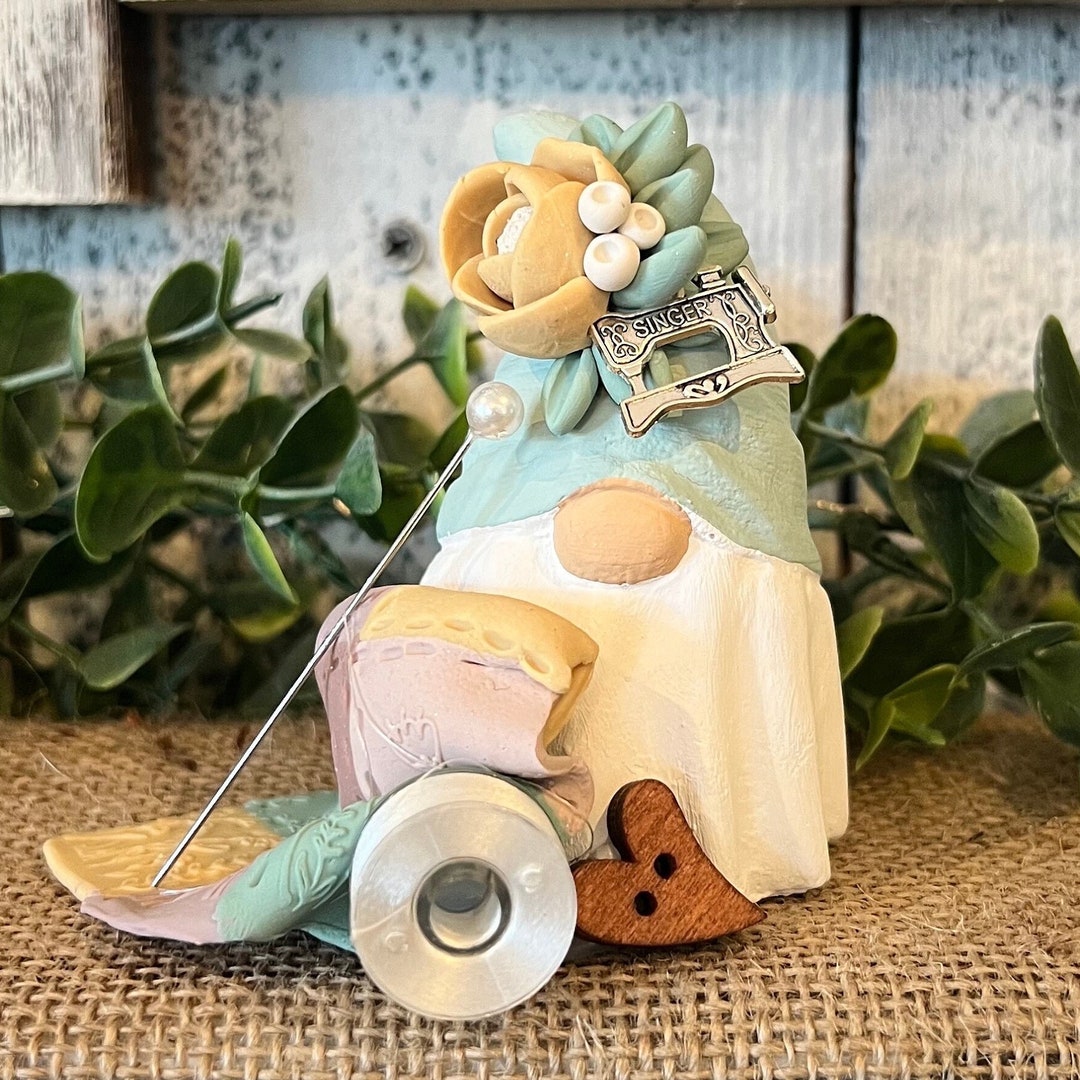 Quilting Gnome/quilt Lover Gnome/tiered Tray Gnome/tiered Tray Decor ...