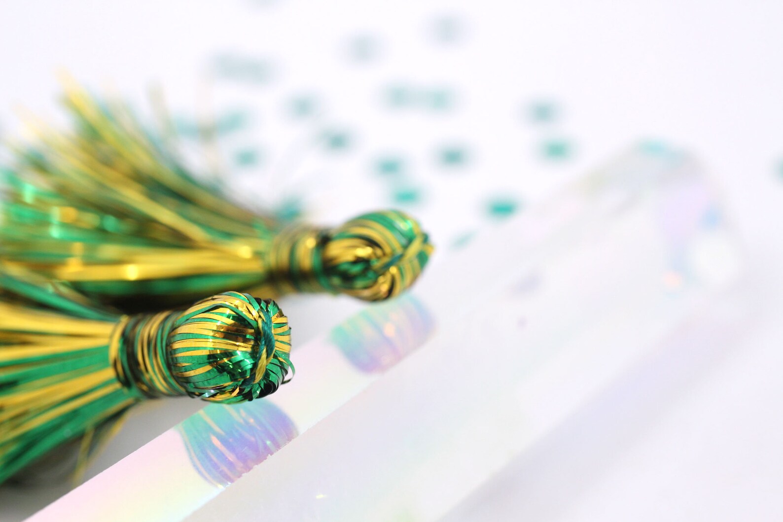 St. Patrick's Day Tinsel Tassels, 2.5" Green & Gold Metallic Tassel ...