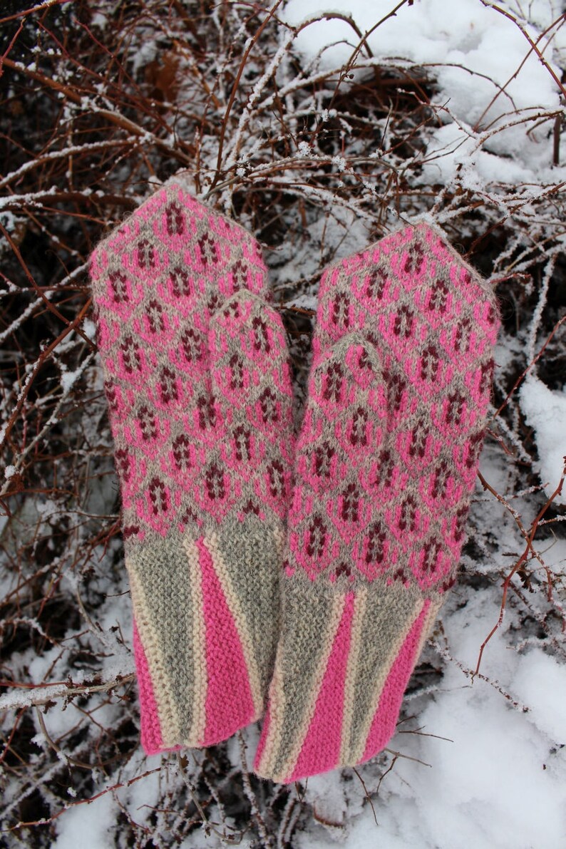Finely Hand Knitted Seto estonian Mittens Extra Warm and - Etsy