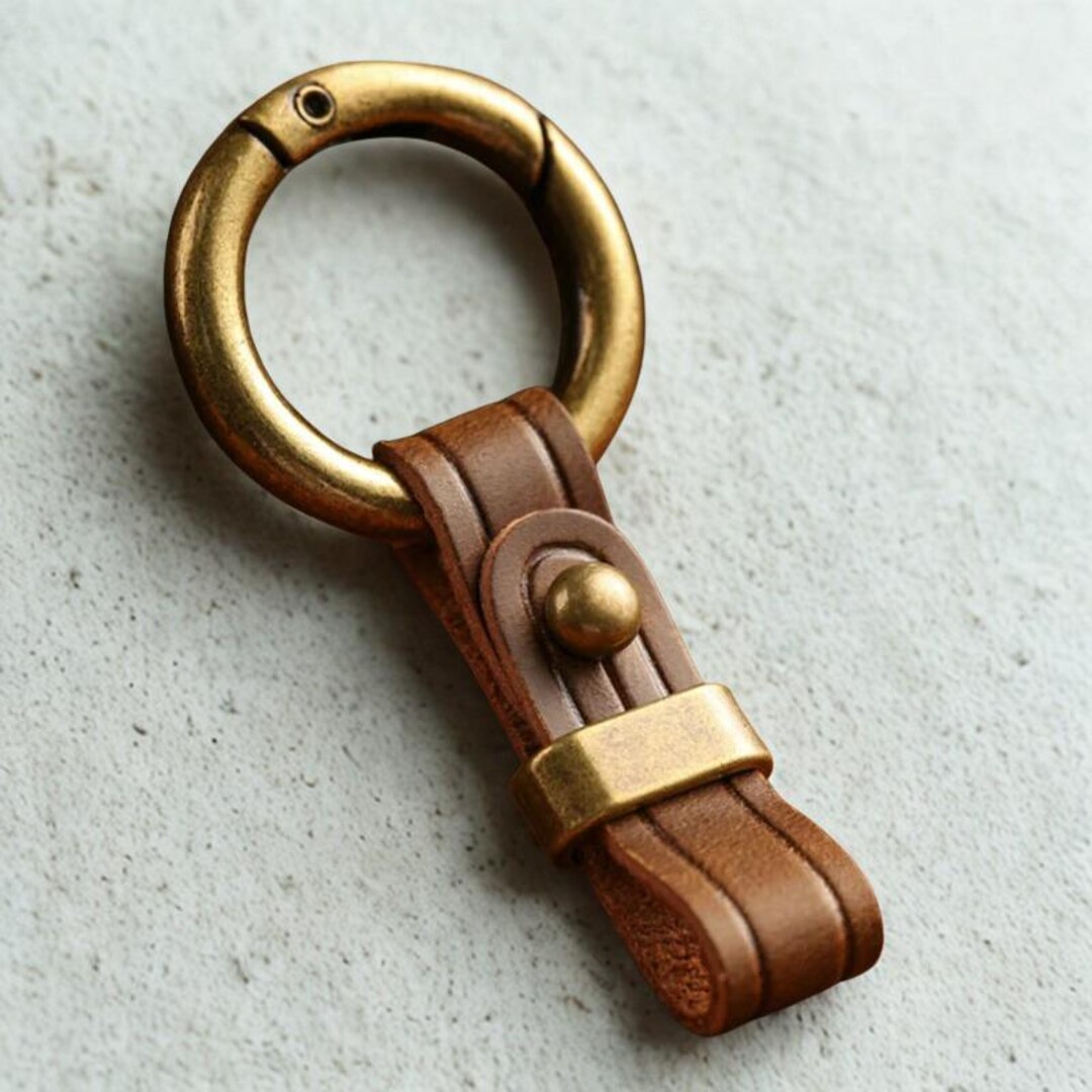 Handmade Leather Keychain, Gold Round Bag Charm, Unisex Key Holder - Etsy