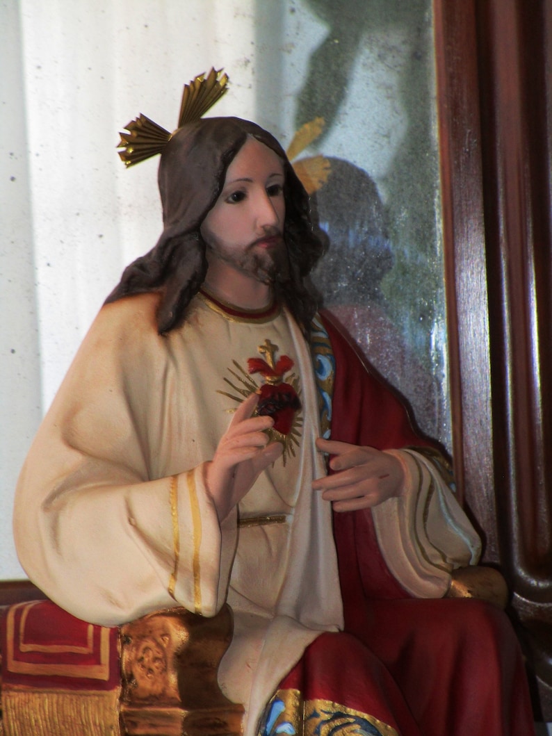 Christ the King Sacred Heart of Jesus Statue Sitting Chair. - Etsy