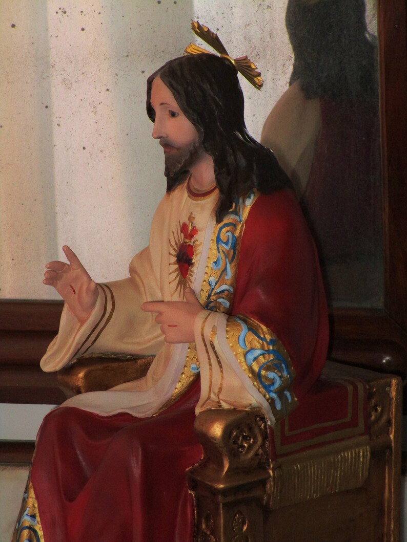Christ the King Sacred Heart of Jesus Statue Sitting Chair. | Etsy