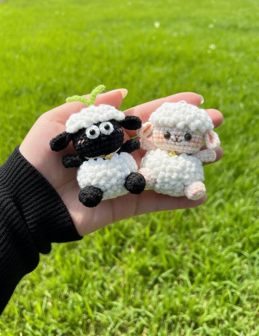 Kawaii Sheep Bag Charm, Soft Wool Keychain, Customizable Sheep Decor ...