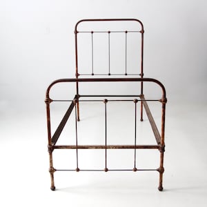 Antique Iron Twin Bed - Etsy