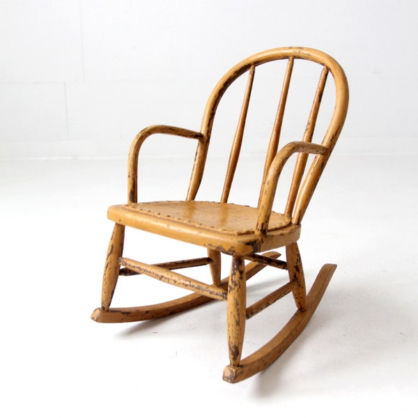 Antique Spindle Back Rocking Chair - Etsy