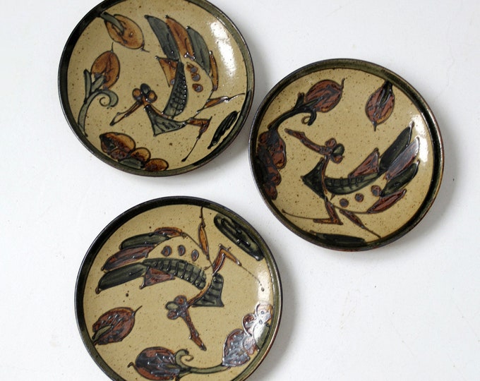 Vintage Studio Pottery Plates Set of 3 - Etsy