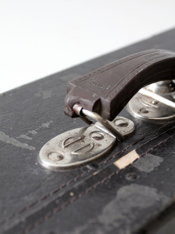 antique Samson Shwayder Trunk Mfg Co suitcase - Gem