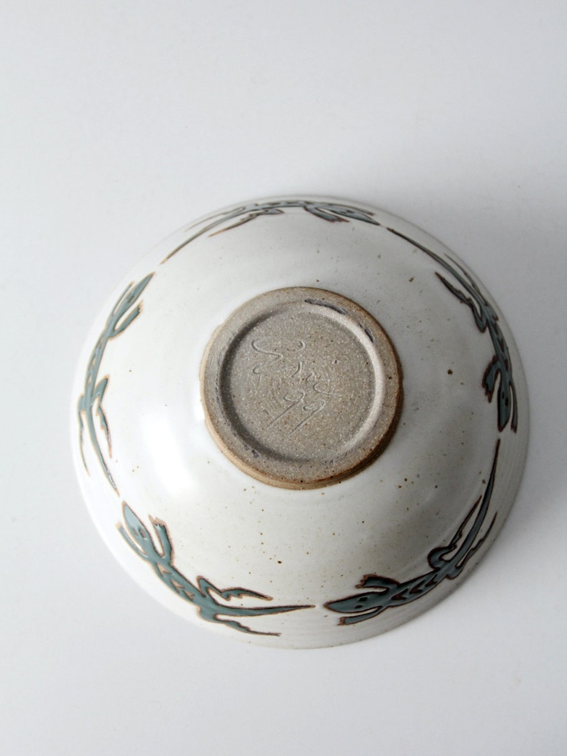 Vintage Studio Pottery Bowl With Lizard Design - Etsy