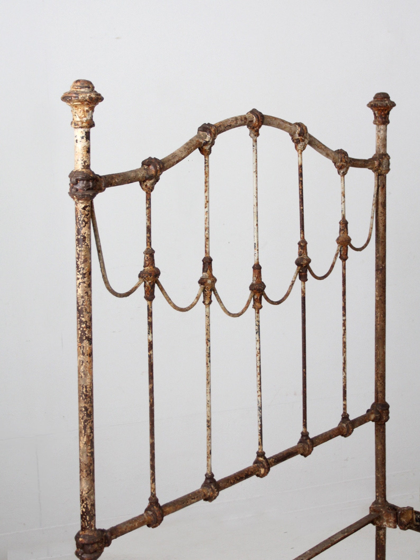 Antique Victorian Iron Twin Bed - Etsy