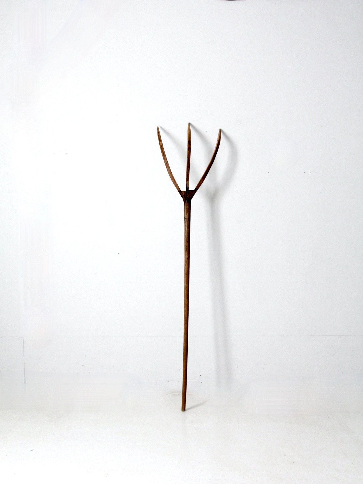 Value Wooden Pitchfork