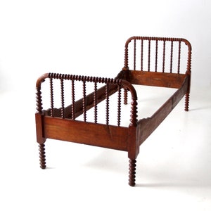 Antique Spool Bed - Etsy