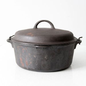 Vintage Cast Iron Dutch Oven - Etsy