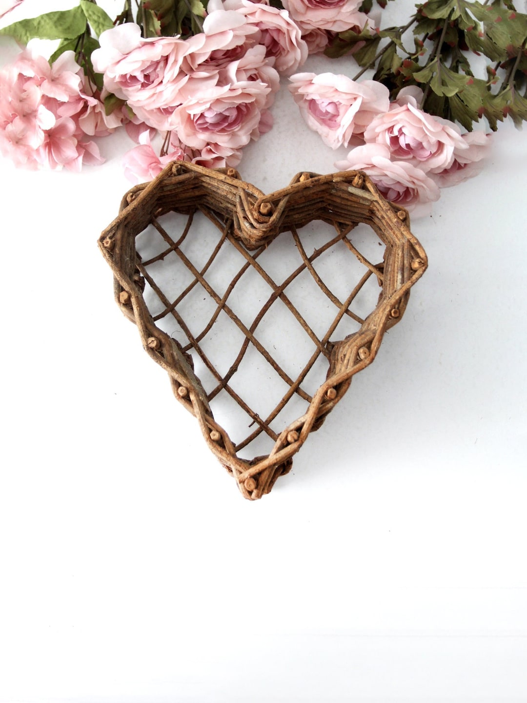 Vintage Twig Heart Basket - Etsy