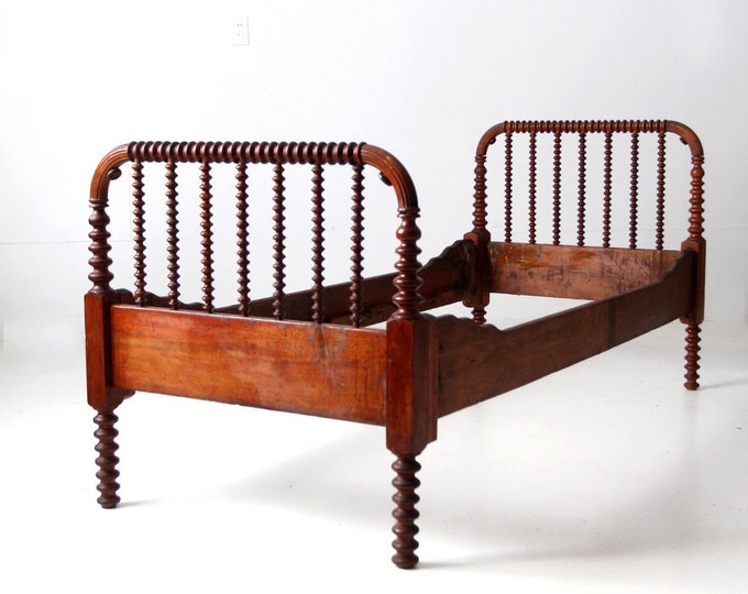 Antique Bed, Wood Bed, Jenny Lind Bed, Farmhouse, Spool Bed, Spindle ...
