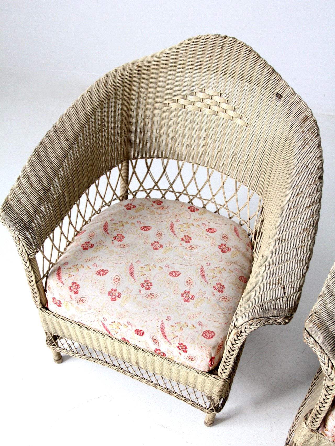 Antique wicker rocker with spring seat store