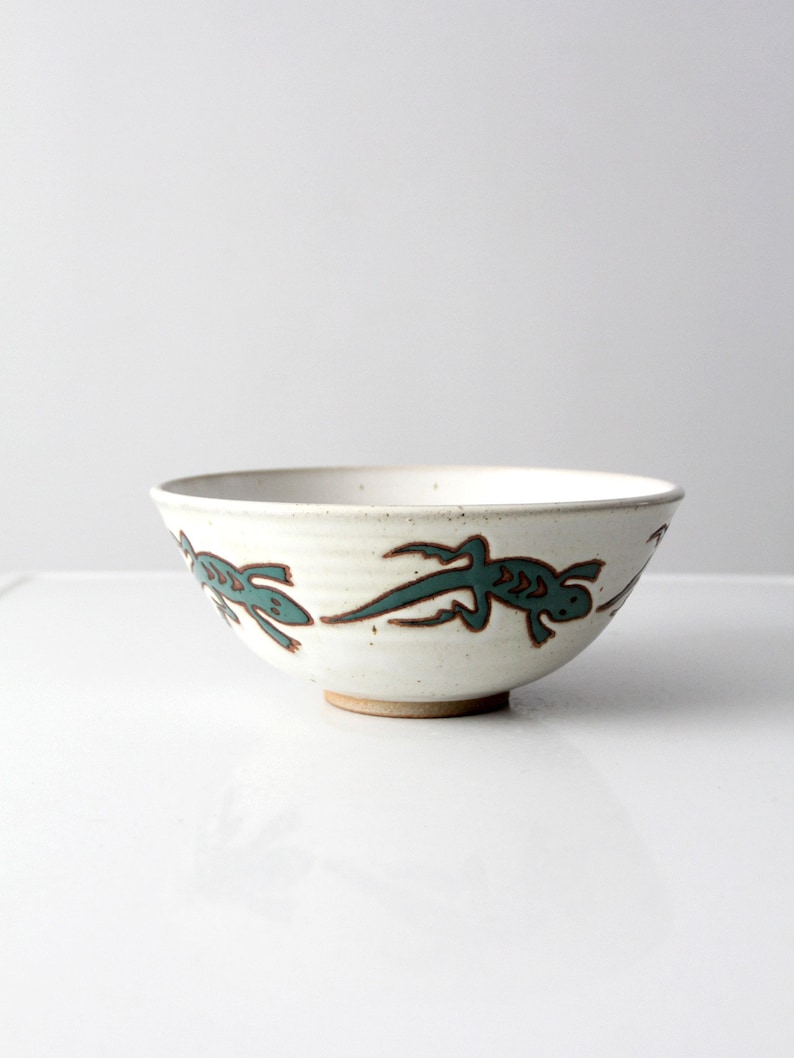 Vintage Studio Pottery Bowl With Lizard Design - Etsy