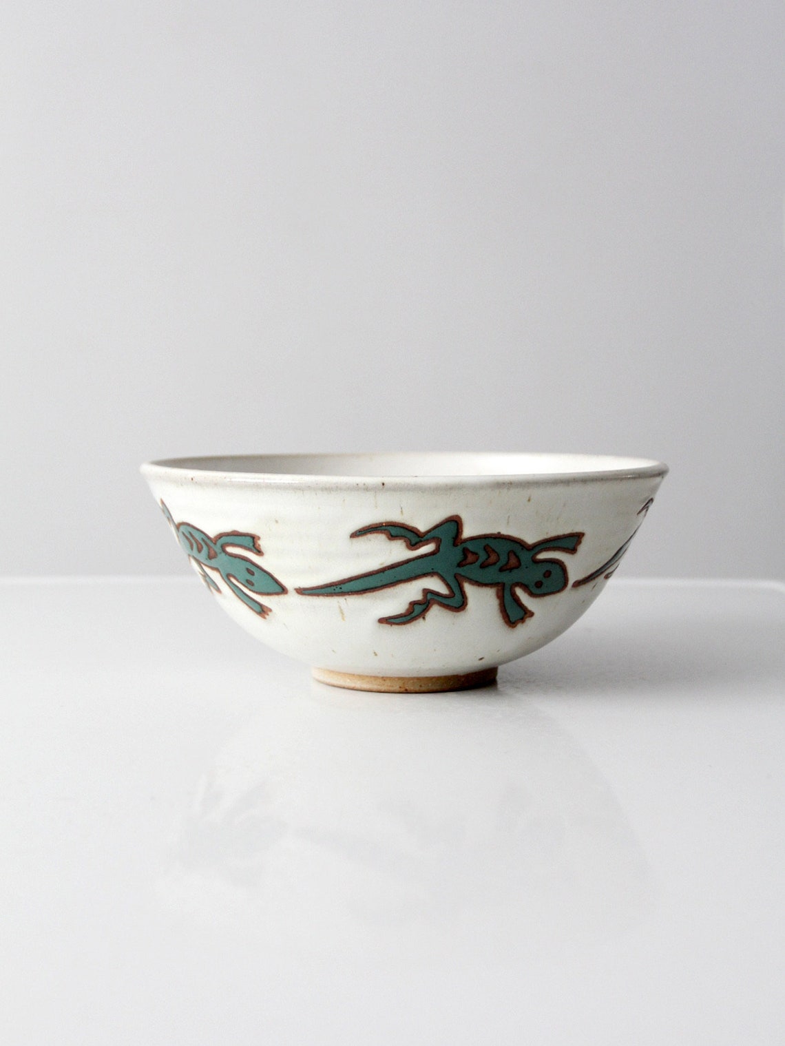 Vintage studio pottery bowl with lizard design | Etsy