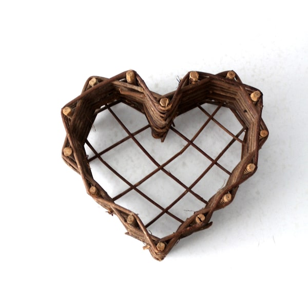 Woven Heart Basket - Etsy