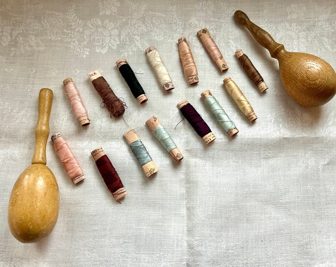 Vintage Variety of Silk Sewing Thread Small Spools in a Variety of ...