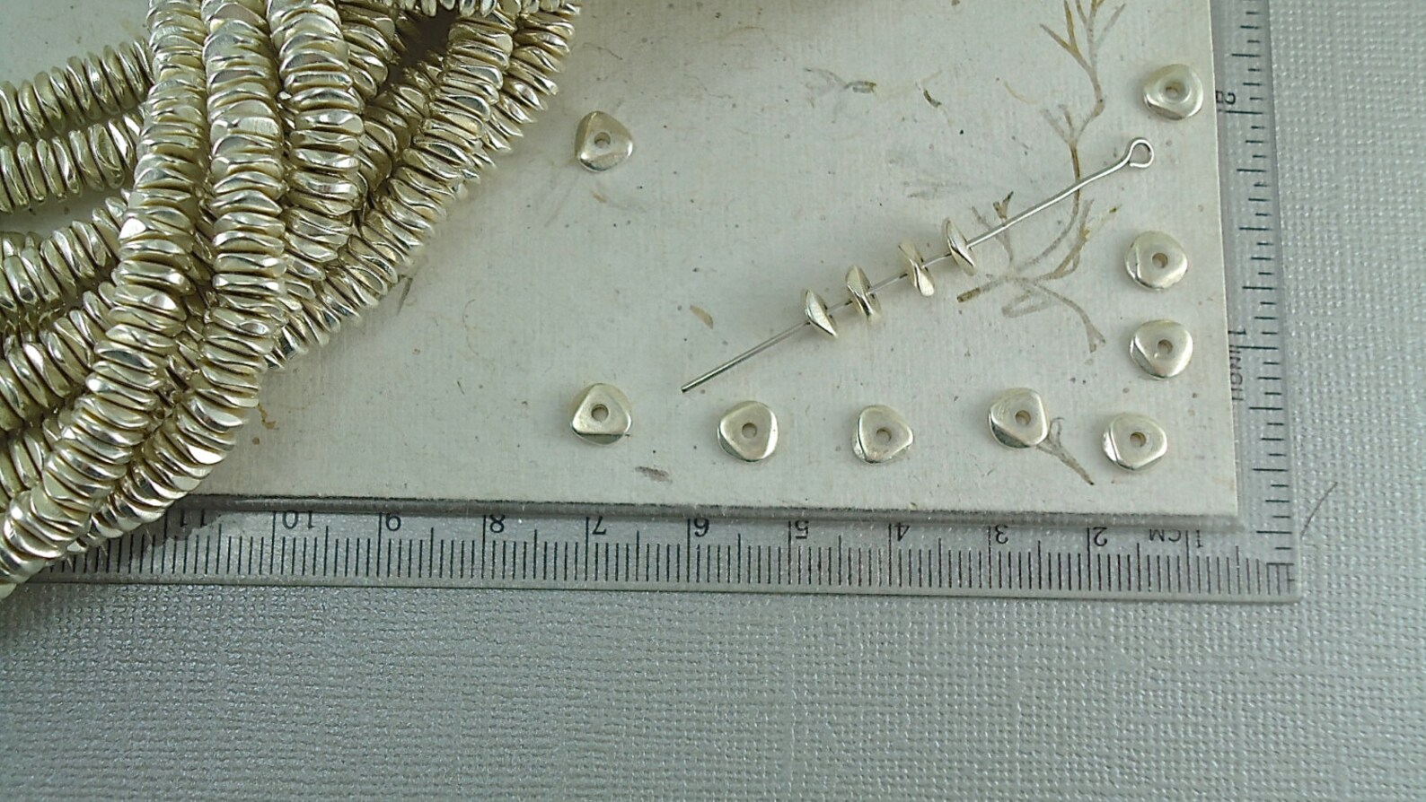 200 Silver Plated Brass Chip 6mm Spacer Disk Heishi Wavy Disc - Etsy