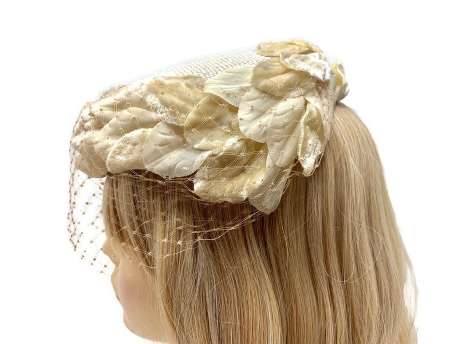 1950s Pillbox Hat With Veil Vintage Design by Draper New - Etsy