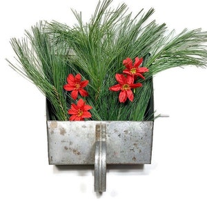 Vintage Dust Pan for Repurposing, as Memo Board, Christmas Decor ...