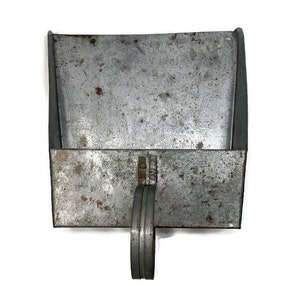 Vintage Dust Pan for Repurposing, as Memo Board, Christmas Decor ...