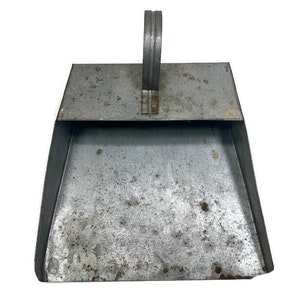 Vintage Dust Pan for Repurposing, as Memo Board, Christmas Decor ...