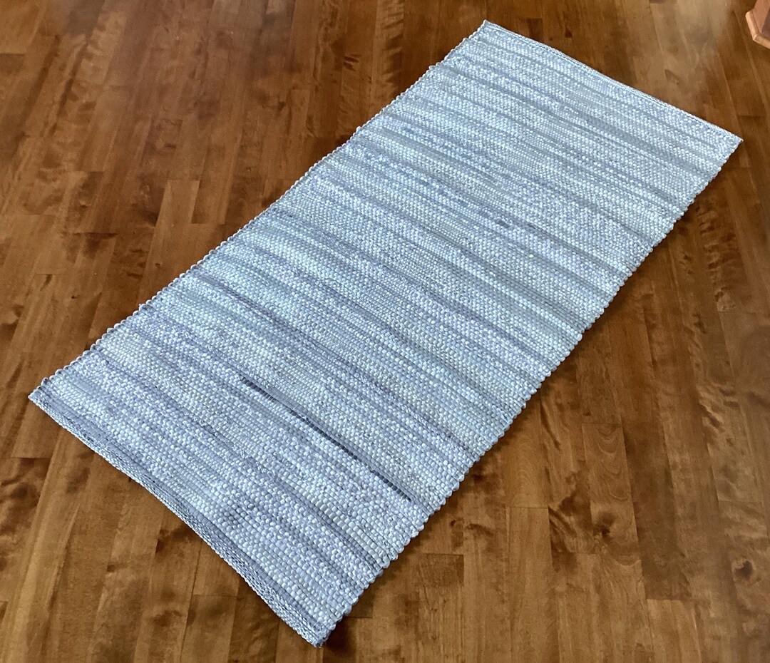Handwoven Gray and White Rag Rug - Etsy