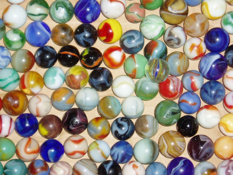 100 Antique Marbles, Peltier, Akro, Vitro, Marble King, Etc., 1920s ...
