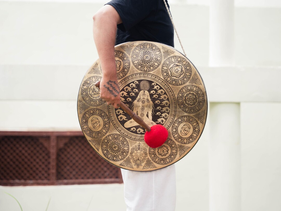 Handmade Tibetan Gong: Meditating Yogi & Chakra Engraving, Sound ...