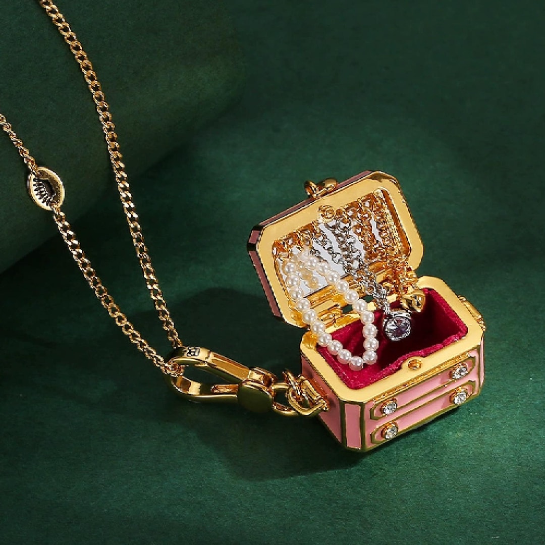 Juicy Couture Jewelry Chest Train Case Box Charm. - Etsy