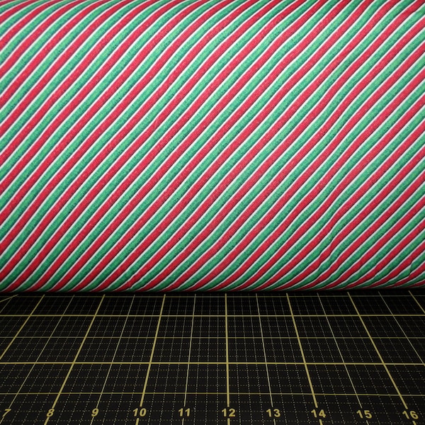 Red Green Fabric - Etsy