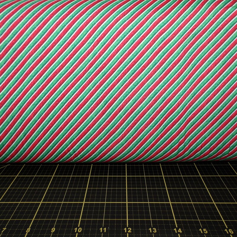 Red Green Fabric - Etsy