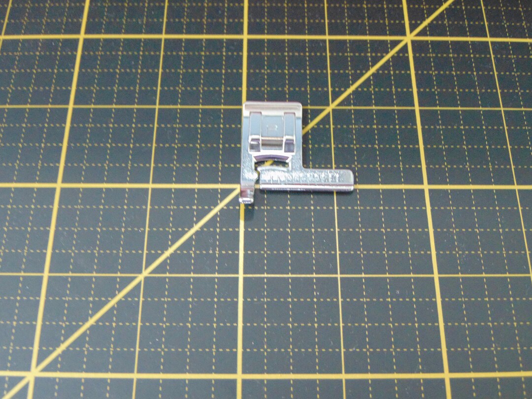 FOOT Brother PC7000 PC8000 Stitch Guide Foot - Brother Sewing Machine ...