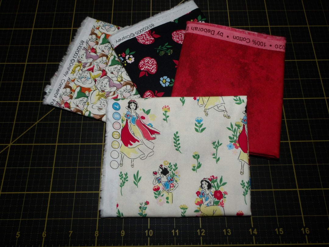 Snow White and the Seven Dwarfs Fat Quarter Bundle 4 Piece Disney ...
