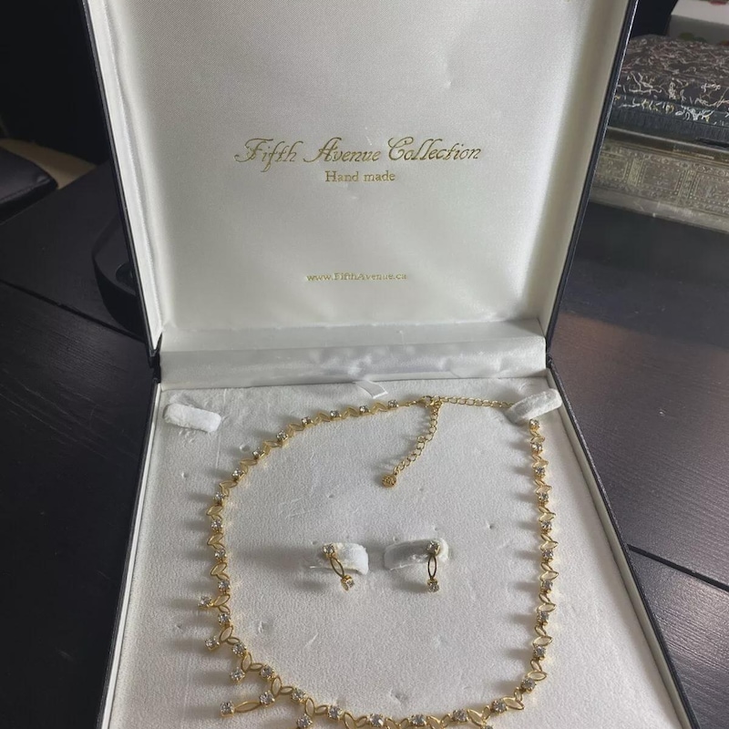 Fifth Avenue Collection - Etsy Canada